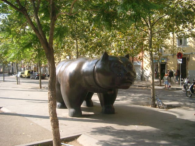 Barcelona, el Barrio del Raval : Sobre España